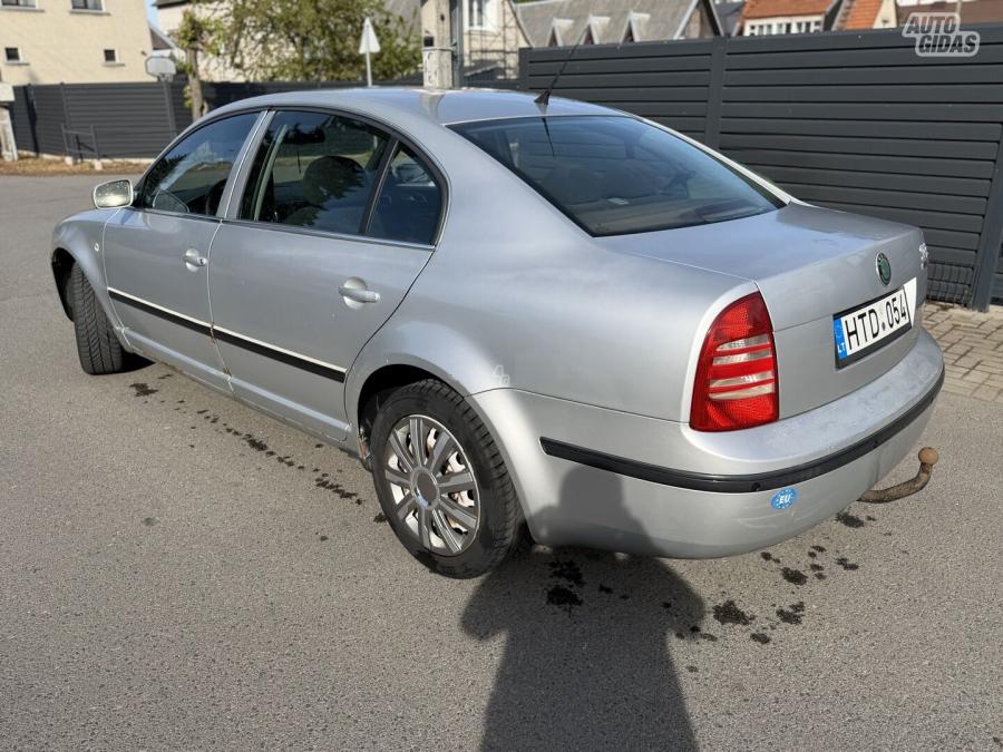Grey Skoda SuperB 2005 in Kaunas, with an engine capacity of 1.90 L and mileage of 336 thousand km for 1950 €, photo 10 on AUTOMOTO.COM.LV