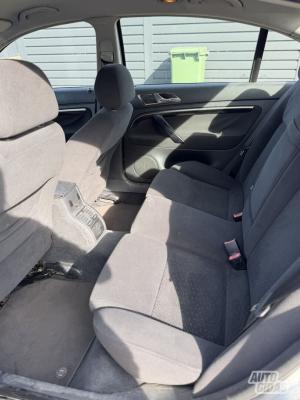 Grey Skoda SuperB 2005 in Kaunas, with an engine capacity of 1.90 L and mileage of 336 thousand km for 1950 €, photo 18 on AUTOMOTO.COM.LV