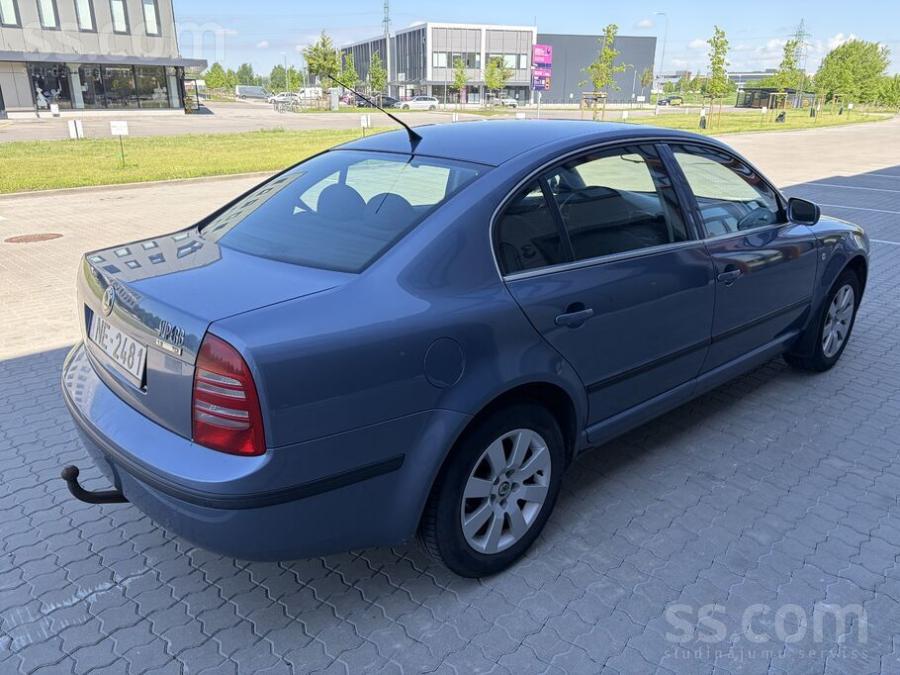Pelēks Skoda SuperB 2005 Rīga, ar dzinēja tilpumu 1.90 L un nobraukumu 219 tūkst. km par 2200 €, foto 5 vietnē AUTOMOTO.COM.LV