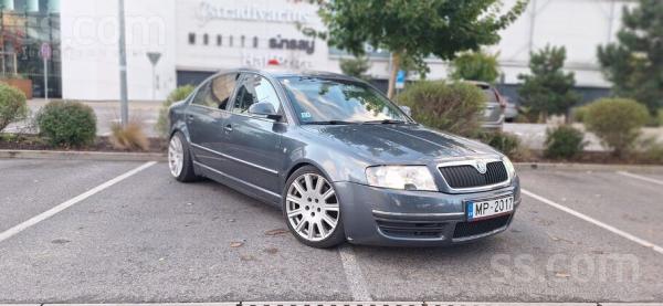 Pelēks Skoda SuperB 2006 Rīga, ar dzinēja tilpumu 2.50 L un nobraukumu 326 tūkst. km par 3750 €, foto 1 vietnē AUTOMOTO.COM.LV