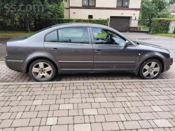 Pelēks Skoda SuperB 2006 Jelgava, ar dzinēja tilpumu 2.00 L un nobraukumu 340 tūkst. km par 1000 €, foto 2 vietnē AUTOMOTO.COM.LV