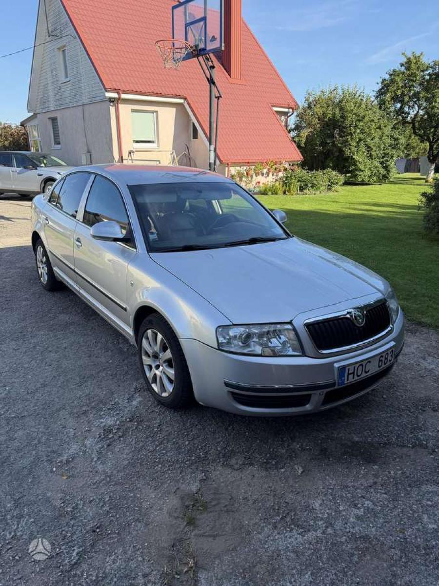 Grey Skoda SuperB 2006 in Klaipeda, with an engine capacity of 2.50 L and mileage of 327 thousand km for 1100 €, photo 1 on AUTOMOTO.COM.LV