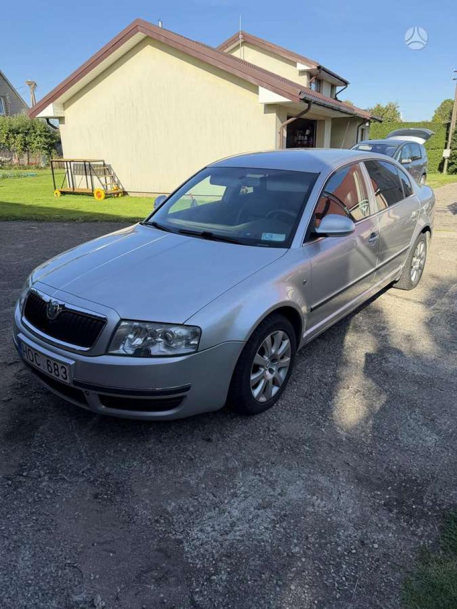 Grey Skoda SuperB 2006 in Klaipeda, with an engine capacity of 2.50 L and mileage of 327 thousand km for 1100 €, photo 3 on AUTOMOTO.COM.LV