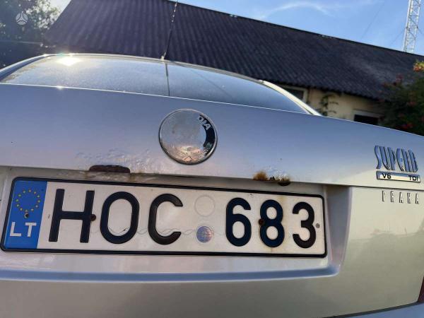 Grey Skoda SuperB 2006 in Klaipeda, with an engine capacity of 2.50 L and mileage of 327 thousand km for 1100 €, photo 8 on AUTOMOTO.COM.LV
