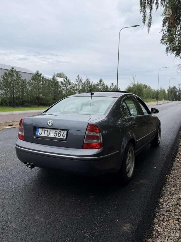 Pelēks Skoda SuperB 2006 Viļņa, ar dzinēja tilpumu 2.50 L un nobraukumu 300 tūkst. km par 1450 €, foto 7 vietnē AUTOMOTO.COM.LV