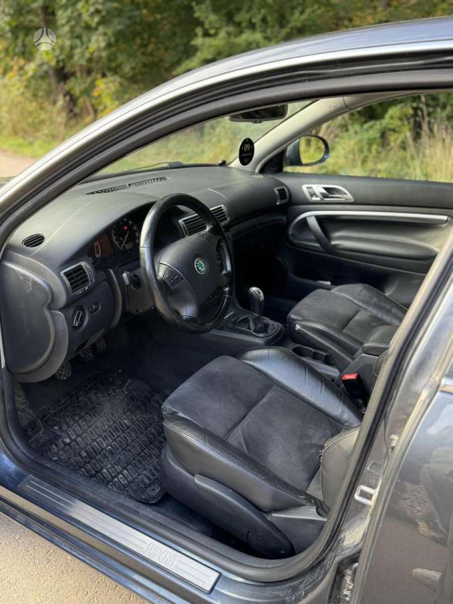 Pelēks Skoda SuperB 2006 Viļņa, ar dzinēja tilpumu 1.97 L un nobraukumu 382 tūkst. km par 1599 €, foto 8 vietnē AUTOMOTO.COM.LV