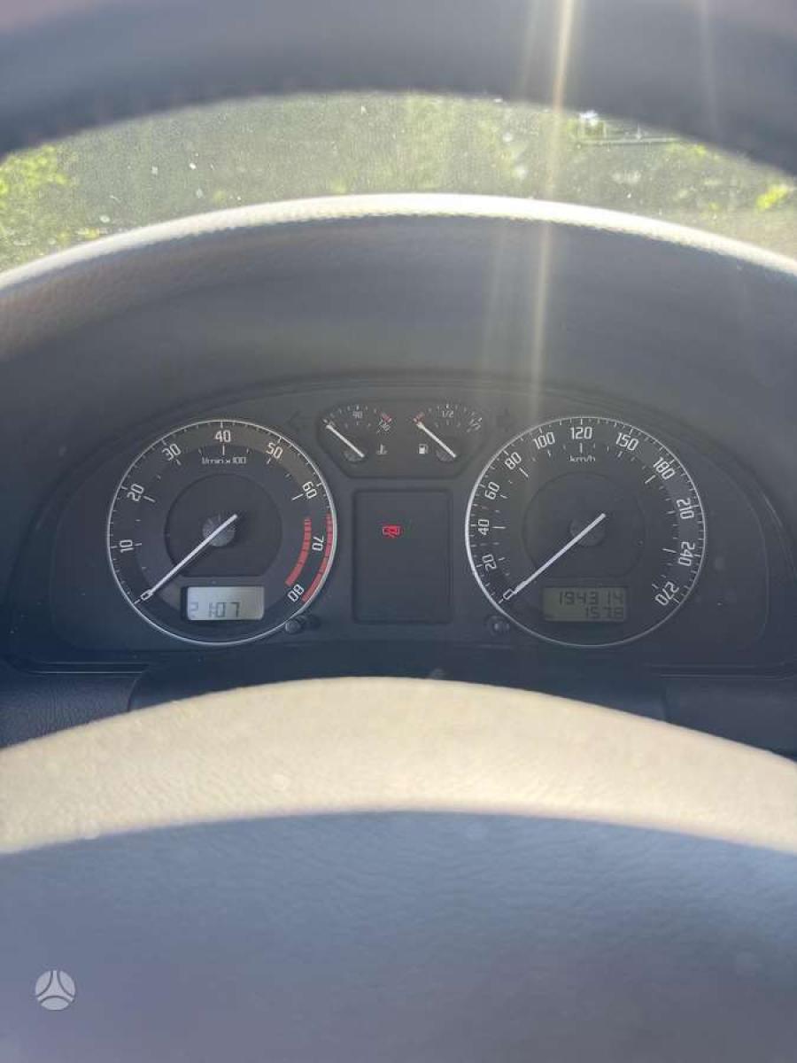 Pelēks Skoda SuperB 2007 Kazlų Rūda, ar dzinēja tilpumu 1.98 L un nobraukumu 194 tūkst. km par 1850 €, foto 8 vietnē AUTOMOTO.COM.LV