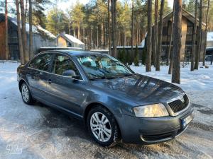 Pelēks Skoda SuperB 2008 Viļņa, ar dzinēja tilpumu 2.00 L un nobraukumu 390 tūkst. km par 2750 €, foto  vietnē AUTOMOTO.COM.LV