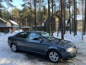 Grey Skoda SuperB 2008 in Vilnius, with an engine capacity of 2.00 L and mileage of 390 thousand km for 2750 €, photo 5 on AUTOMOTO.COM.LV