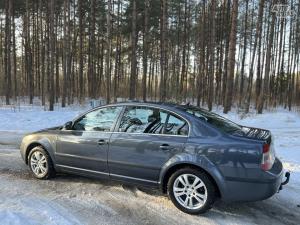 Grey Skoda SuperB 2008 in Vilnius, with an engine capacity of 2.00 L and mileage of 390 thousand km for 2750 €, photo 10 on AUTOMOTO.COM.LV