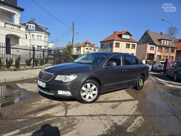 Pelēks Skoda SuperB 2008 Klaipėda, ar dzinēja tilpumu 2.00 L un nobraukumu 300 tūkst. km par 1600 €, foto 4 vietnē AUTOMOTO.COM.LV
