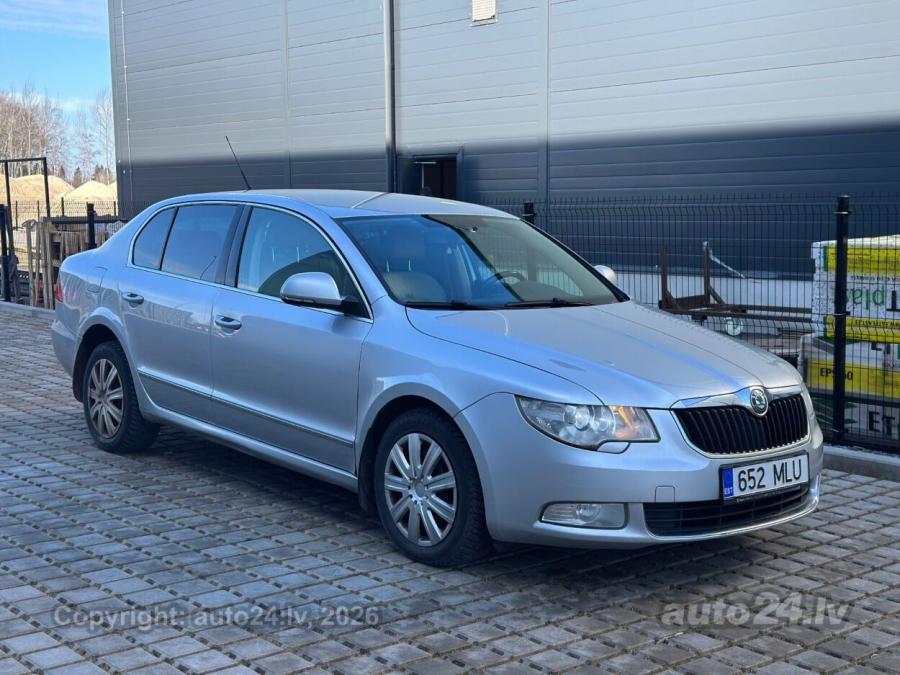Grey Skoda SuperB 2008 in Tallinn, with an engine capacity of 2.00 L and mileage of 334 thousand km for 2400 €, photo 5 on AUTOMOTO.COM.LV