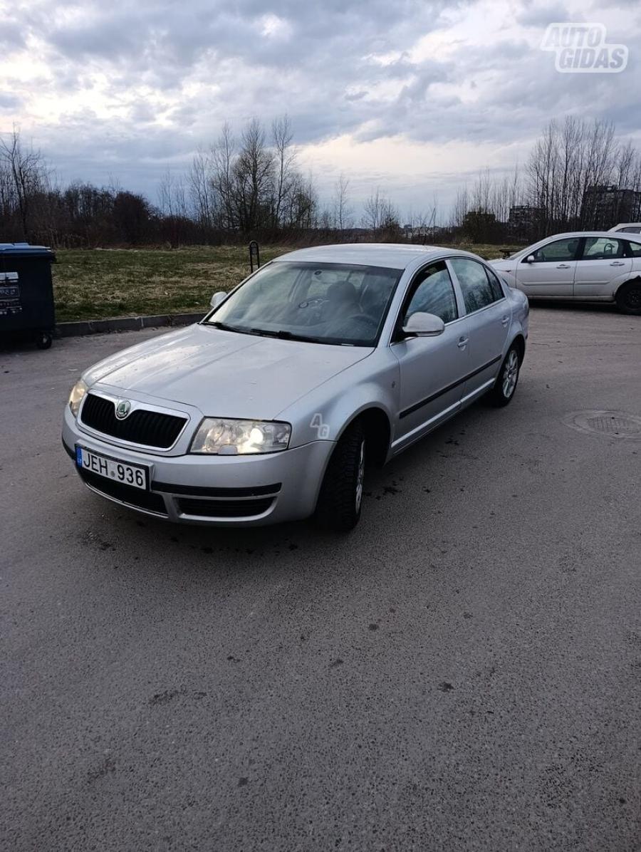 Grey Skoda SuperB 2008 in Vilnius, with an engine capacity of 1.90 L and mileage of 367 thousand km for 1700 €, photo 3 on AUTOMOTO.COM.LV