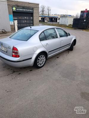 Grey Skoda SuperB 2008 in Vilnius, with an engine capacity of 1.90 L and mileage of 367 thousand km for 1700 €, photo 5 on AUTOMOTO.COM.LV