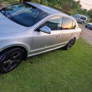 Pelēks Skoda SuperB 2008 Viļņa, ar dzinēja tilpumu 1.90 L un nobraukumu 222 tūkst. km par 2500 €, foto 4 vietnē AUTOMOTO.COM.LV