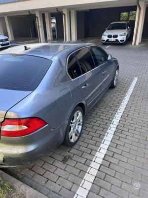 Pelēks Skoda SuperB 2008 Viļņa, ar dzinēja tilpumu 1.80 L un nobraukumu 218 tūkst. km par 1500 €, foto 5 vietnē AUTOMOTO.COM.LV