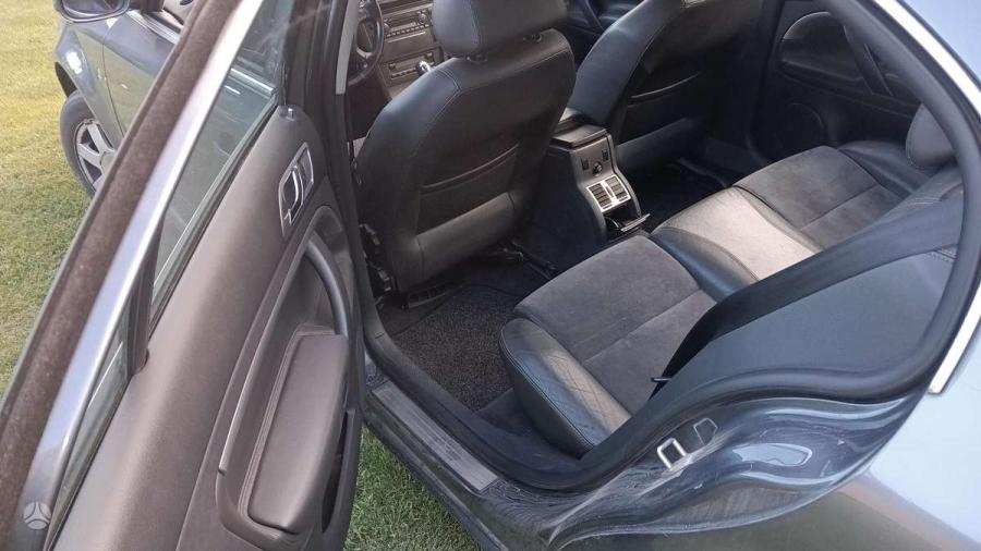 Grey Skoda SuperB 2008 in Panevezys, with an engine capacity of 1.97 L and mileage of 300 thousand km for 1000 €, photo 24 on AUTOMOTO.COM.LV