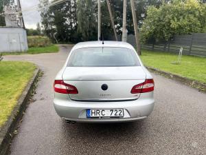 Grey Skoda SuperB 2008 in Vilnius, with an engine capacity of 1.97 L and mileage of 402 thousand km for 2500 €, photo 7 on AUTOMOTO.COM.LV