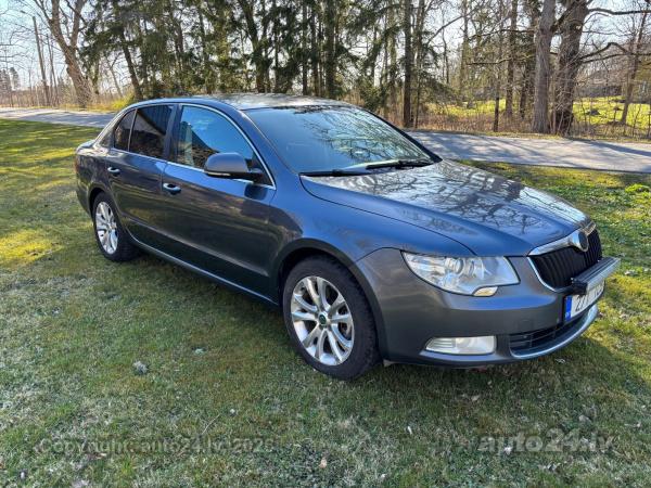 Pelēks Skoda SuperB 2009 Pērnava, ar dzinēja tilpumu 2.00 L un nobraukumu 646 tūkst. km par 3000 €, foto 2 vietnē AUTOMOTO.COM.LV