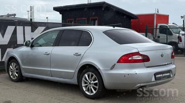 Pelēks Skoda SuperB 2009 Liepāja, ar dzinēja tilpumu 1.90 L un nobraukumu 415 tūkst. km par 975 €, foto 6 vietnē AUTOMOTO.COM.LV