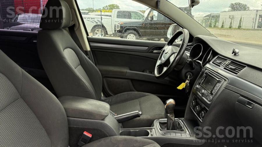 Grey Skoda SuperB 2009 in Liepaja, with an engine capacity of 1.90 L and mileage of 415 thousand km for 975 €, photo 18 on AUTOMOTO.COM.LV