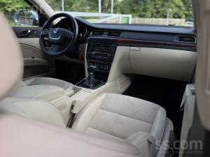 Grey Skoda SuperB 2009 in Jurmala, with an engine capacity of 1.80 L and mileage of 0 thousand km for 4990 €, photo 6 on AUTOMOTO.COM.LV