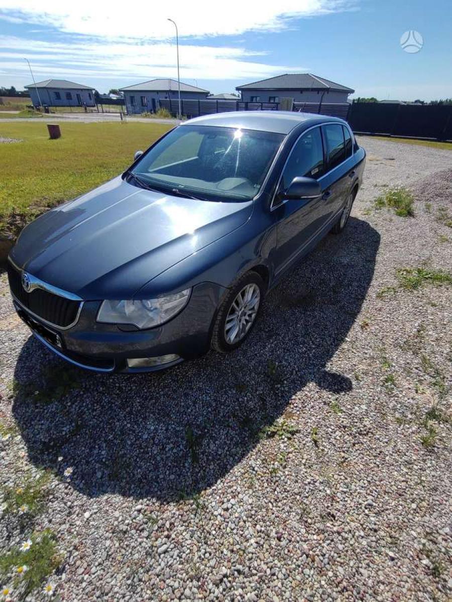 Grey Skoda SuperB 2009 in Gargzdai, with an engine capacity of 1.97 L and mileage of 325 thousand km for 1800 €, photo 5 on AUTOMOTO.COM.LV