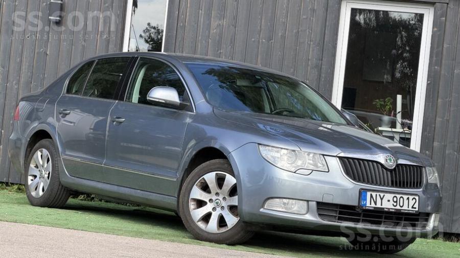 Grey Skoda SuperB 2009 in Riga, with an engine capacity of 2.00 L and mileage of 293 thousand km for 3450 €, photo 3 on AUTOMOTO.COM.LV