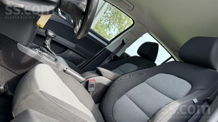 Grey Skoda SuperB 2009 in Riga, with an engine capacity of 2.00 L and mileage of 293 thousand km for 3450 €, photo 6 on AUTOMOTO.COM.LV