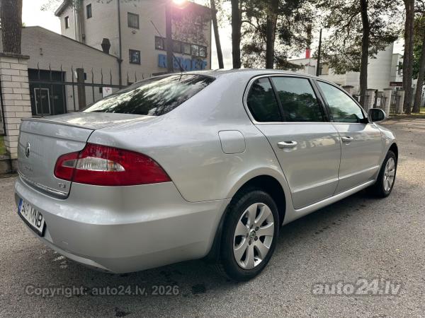 Grey Skoda SuperB 2009 in Tallinn, with an engine capacity of 1.80 L and mileage of 146 thousand km for 3900 €, photo 4 on AUTOMOTO.COM.LV