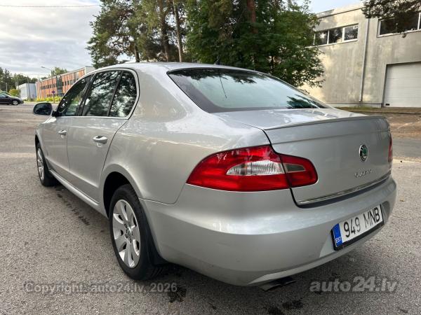 Grey Skoda SuperB 2009 in Tallinn, with an engine capacity of 1.80 L and mileage of 146 thousand km for 3900 €, photo 5 on AUTOMOTO.COM.LV