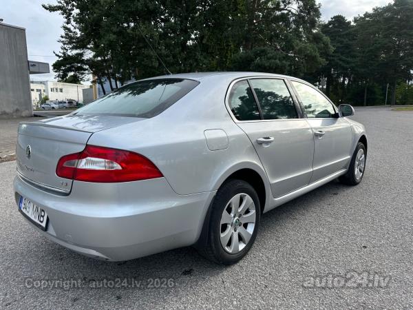 Grey Skoda SuperB 2009 in Tallinn, with an engine capacity of 1.80 L and mileage of 146 thousand km for 3900 €, photo 8 on AUTOMOTO.COM.LV