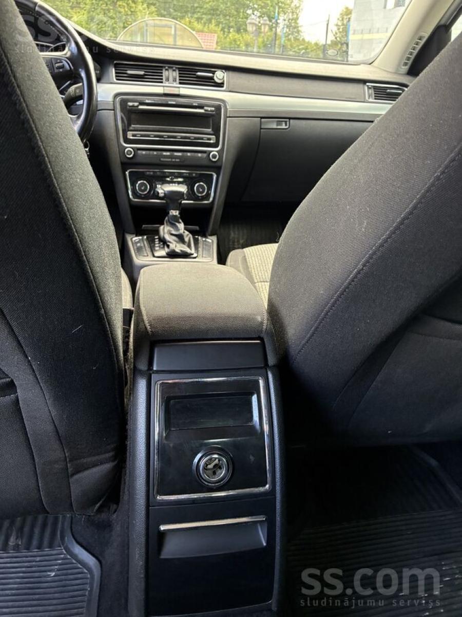 Grey Skoda SuperB 2009 in Riga, with an engine capacity of 2.00 L and mileage of 359 thousand km for 2950 €, photo 7 on AUTOMOTO.COM.LV