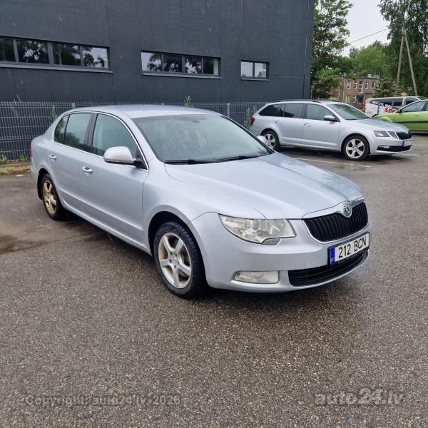 Pelēks Skoda SuperB 2010 Tartu, ar dzinēja tilpumu 1.80 L un nobraukumu 359 tūkst. km par 2290 €, foto 8 vietnē AUTOMOTO.COM.LV
