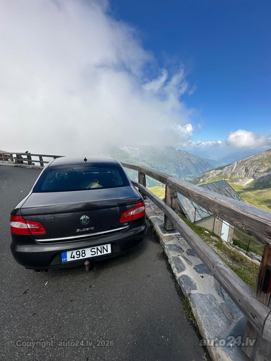 Pelēks Skoda SuperB 2010 Tallina, ar dzinēja tilpumu 1.80 L un nobraukumu 307 tūkst. km par 3850 €, foto 12 vietnē AUTOMOTO.COM.LV