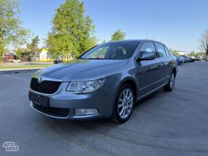 Grey Skoda SuperB 2011 in Panevezys, with an engine capacity of 1.80 L and mileage of 259 thousand km for 3333 €, photo 4 on AUTOMOTO.COM.LV