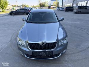 Grey Skoda SuperB 2011 in Panevezys, with an engine capacity of 1.80 L and mileage of 259 thousand km for 3333 €, photo 7 on AUTOMOTO.COM.LV