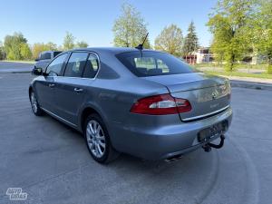 Grey Skoda SuperB 2011 in Panevezys, with an engine capacity of 1.80 L and mileage of 259 thousand km for 3333 €, photo 9 on AUTOMOTO.COM.LV