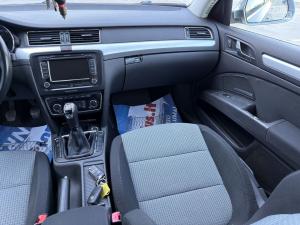 Grey Skoda SuperB 2011 in Panevezys, with an engine capacity of 1.80 L and mileage of 259 thousand km for 3333 €, photo 16 on AUTOMOTO.COM.LV