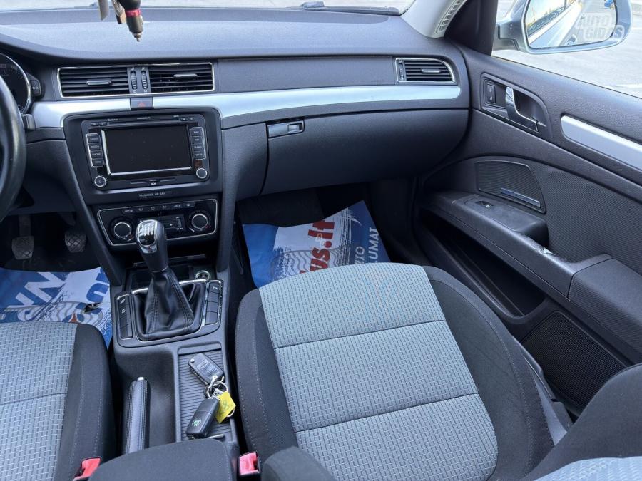 Grey Skoda SuperB 2011 in Panevezys, with an engine capacity of 1.80 L and mileage of 259 thousand km for 3333 €, photo 16 on AUTOMOTO.COM.LV