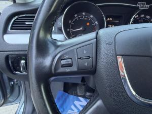 Grey Skoda SuperB 2011 in Panevezys, with an engine capacity of 1.80 L and mileage of 259 thousand km for 3333 €, photo 23 on AUTOMOTO.COM.LV