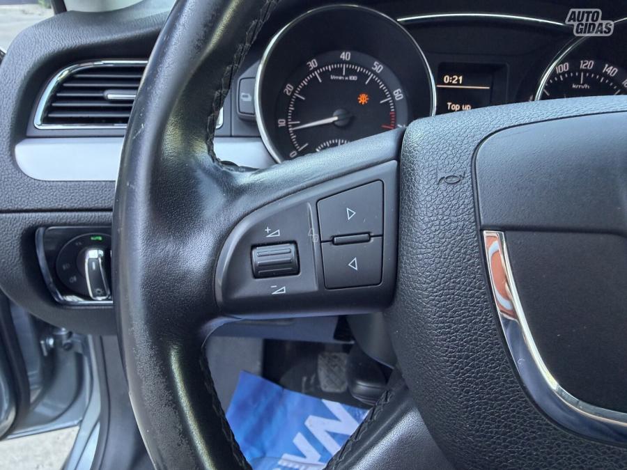 Grey Skoda SuperB 2011 in Panevezys, with an engine capacity of 1.80 L and mileage of 259 thousand km for 3333 €, photo 23 on AUTOMOTO.COM.LV