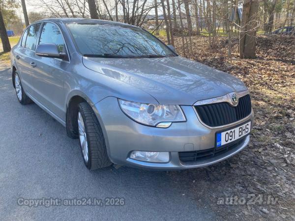Grey Skoda SuperB 2012 in Tallinn, with an engine capacity of 1.80 L and mileage of 262 thousand km for 4499 €, photo 2 on AUTOMOTO.COM.LV