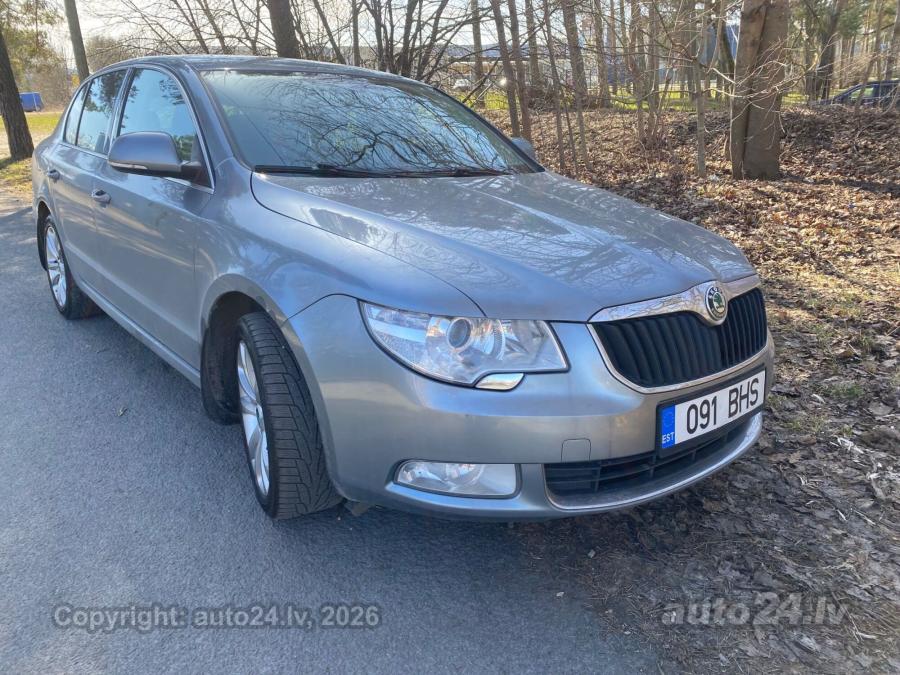 Grey Skoda SuperB 2012 in Tallinn, with an engine capacity of 1.80 L and mileage of 262 thousand km for 4499 €, photo 3 on AUTOMOTO.COM.LV