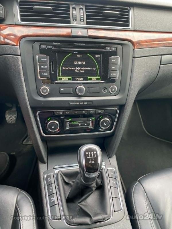Pelēks Skoda SuperB 2012 Rakvere, ar dzinēja tilpumu 1.60 L un nobraukumu 220 tūkst. km par 3000 €, foto 8 vietnē AUTOMOTO.COM.LV
