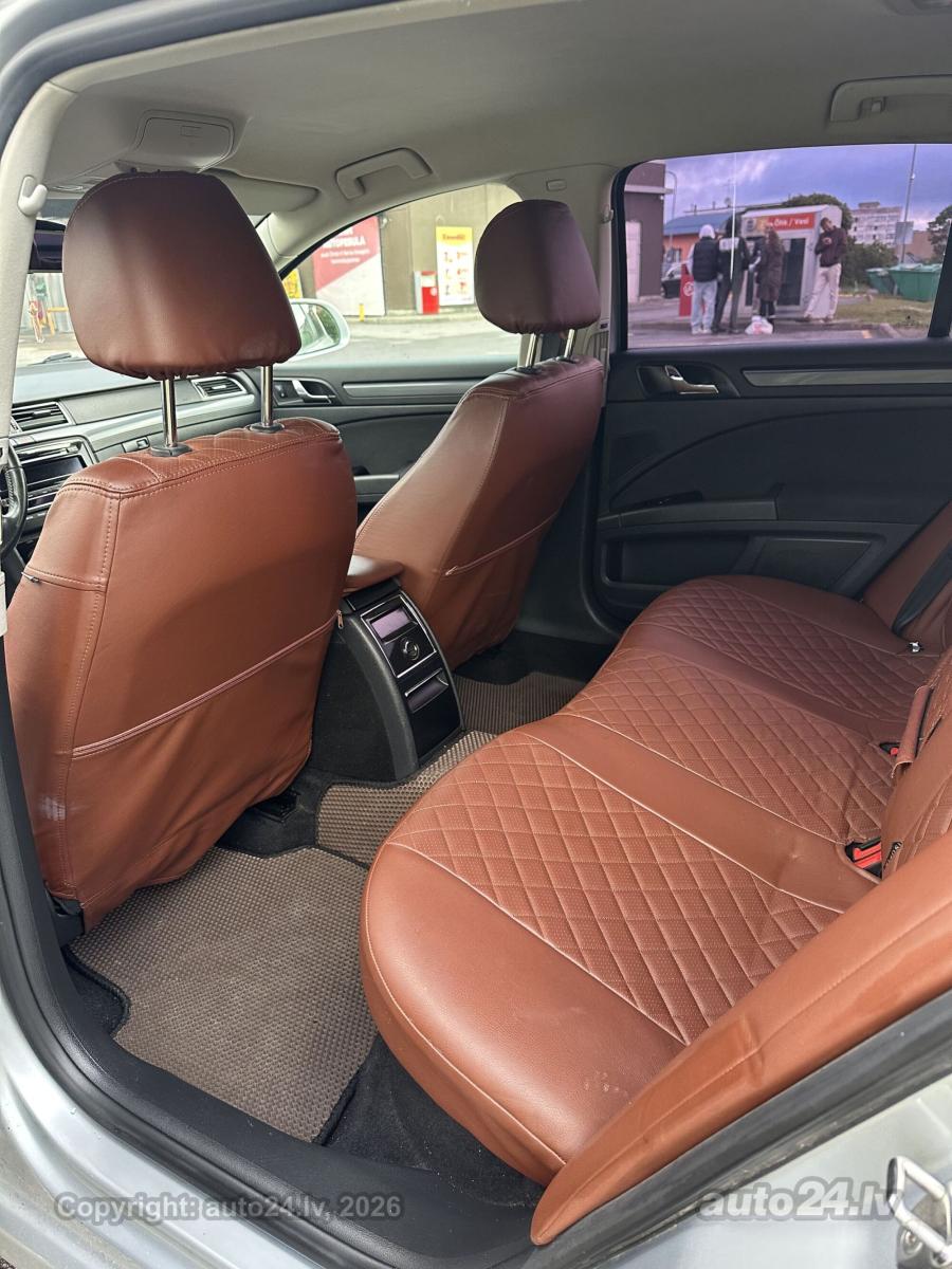 Pelēks Skoda SuperB 2012 Kohtla-Jerve, ar dzinēja tilpumu 1.40 L un nobraukumu 256 tūkst. km par 4300 €, foto 11 vietnē AUTOMOTO.COM.LV
