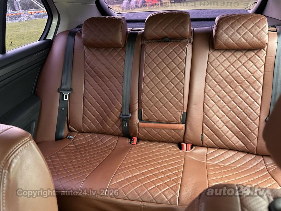 Pelēks Skoda SuperB 2012 Kohtla-Jerve, ar dzinēja tilpumu 1.40 L un nobraukumu 256 tūkst. km par 4300 €, foto 12 vietnē AUTOMOTO.COM.LV