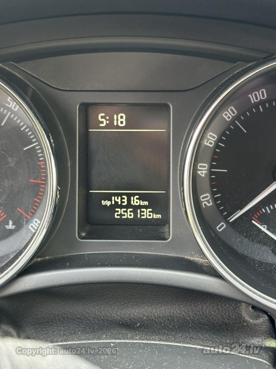Pelēks Skoda SuperB 2012 Kohtla-Jerve, ar dzinēja tilpumu 1.40 L un nobraukumu 256 tūkst. km par 4300 €, foto 13 vietnē AUTOMOTO.COM.LV