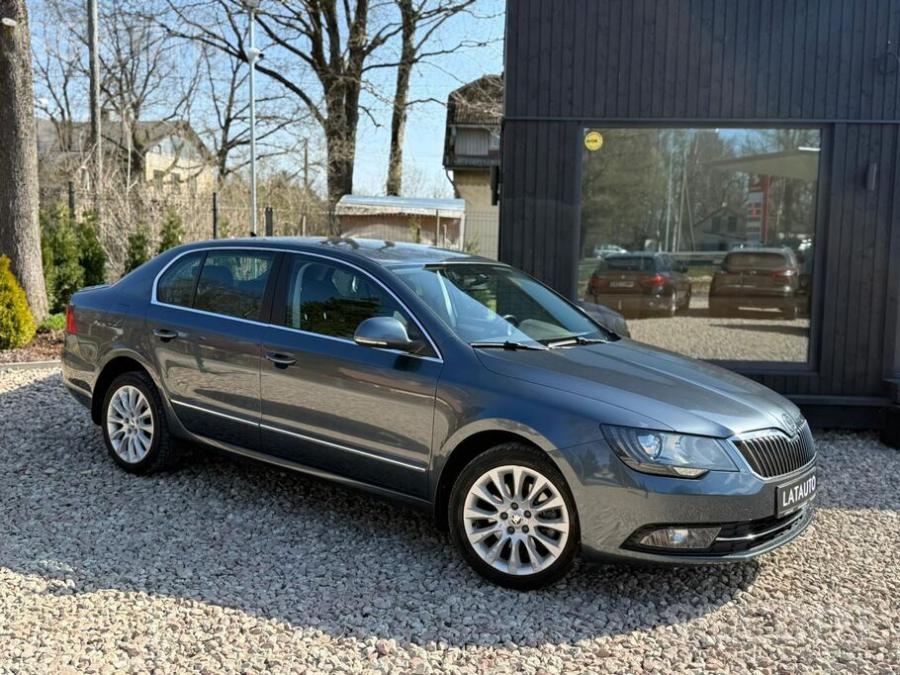 Pelēks Skoda SuperB 2013 Rīga, ar dzinēja tilpumu 1.80 L un nobraukumu 161 tūkst. km par 6900 €, foto 5 vietnē AUTOMOTO.COM.LV