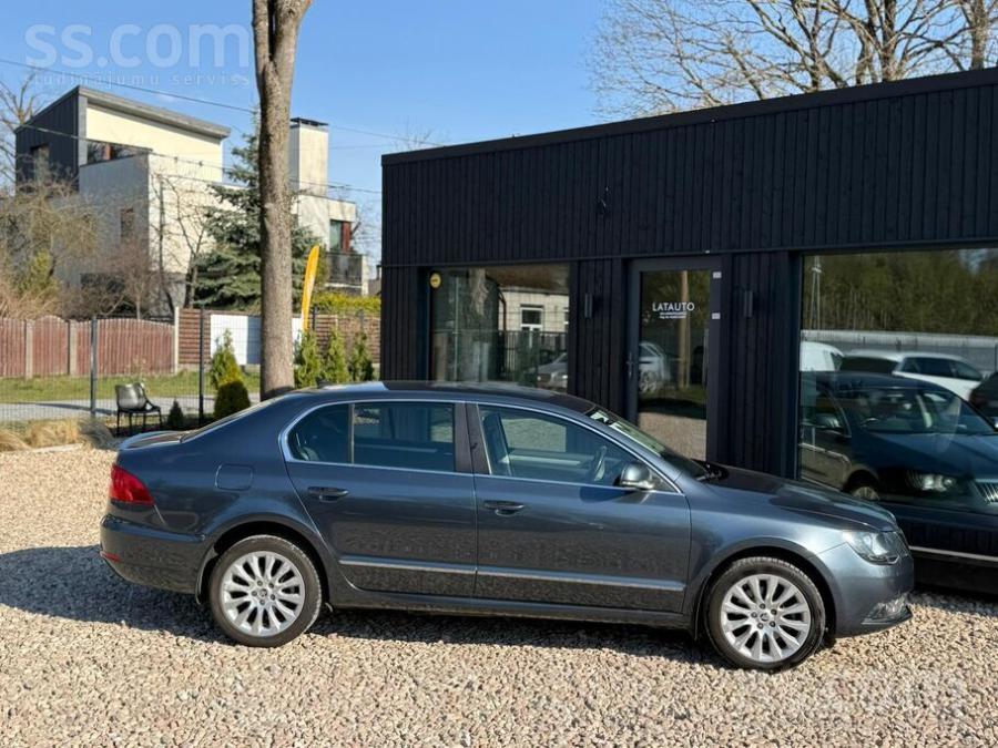 Pelēks Skoda SuperB 2013 Rīga, ar dzinēja tilpumu 1.80 L un nobraukumu 161 tūkst. km par 6900 €, foto 6 vietnē AUTOMOTO.COM.LV